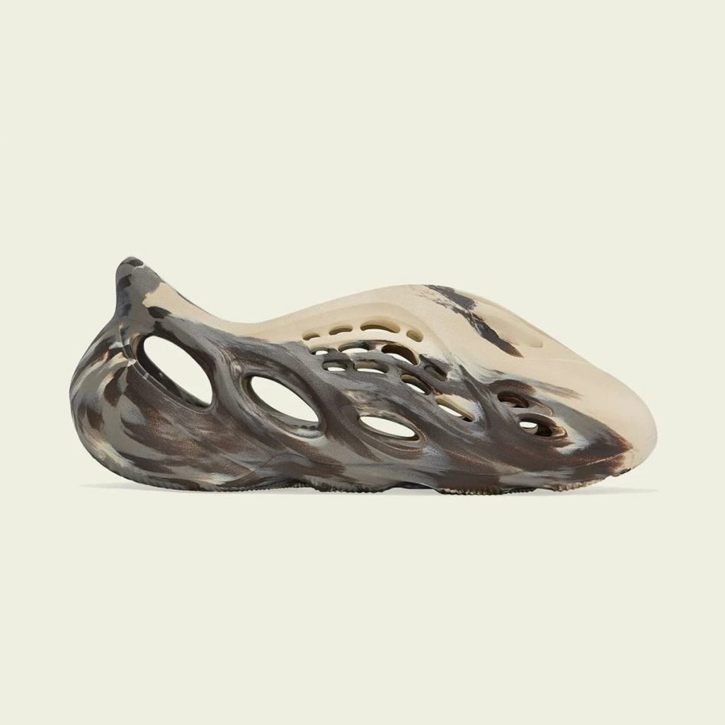 8월 2일 발매, 이지 폼 러너 MX 크림 클레이(YEEZY Foam Runner MX Cream Clay) | 위러브아디다스 ...